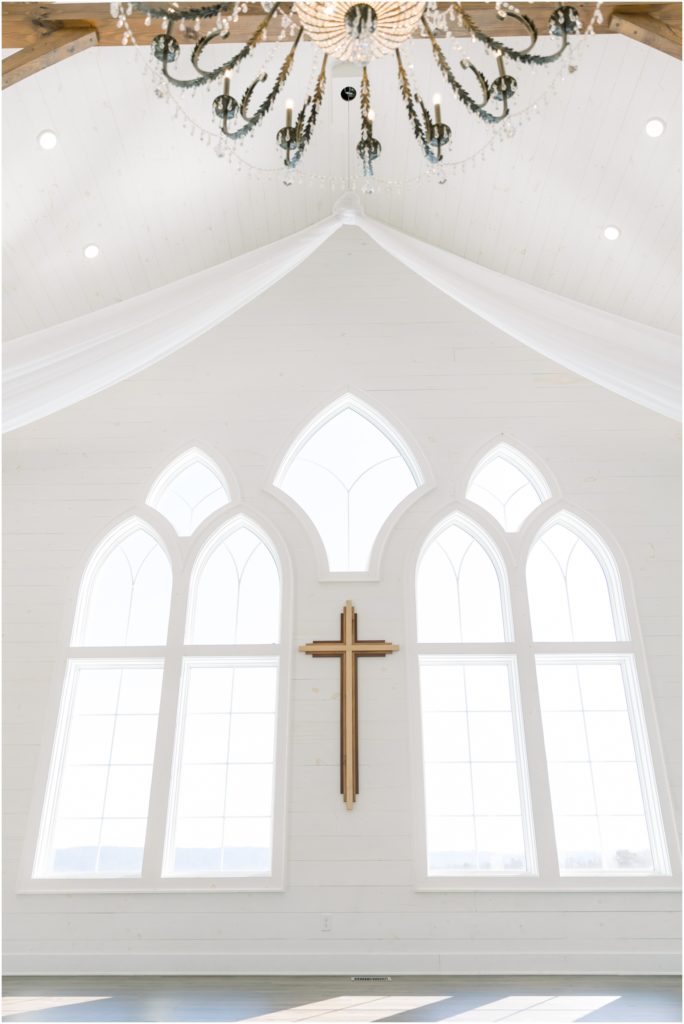 Highlands Chapel at Howe Farms: Wedding Venue Highlight | alyssa ...